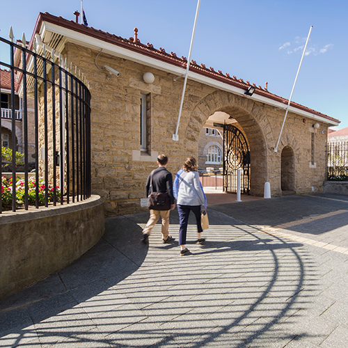 The Perth Mint Gold Tour | Attractions |The Perth Mint